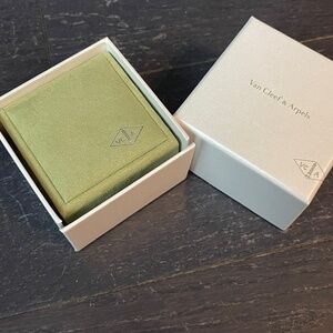 Van Cleef & Arpels | Accessories | Van Cleef Arpels Genuine Empty Ring ...